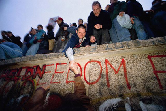 Berlin Wall Fall: 20 Years Later – Outside the Beltway Berlin Wall Fall: 20 Years Later – Outside the Beltway